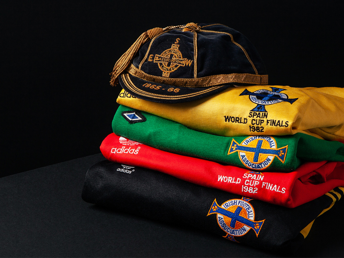 The Pat Jennings Collection - Budds (Graham Budd Auctions) | Sports ...